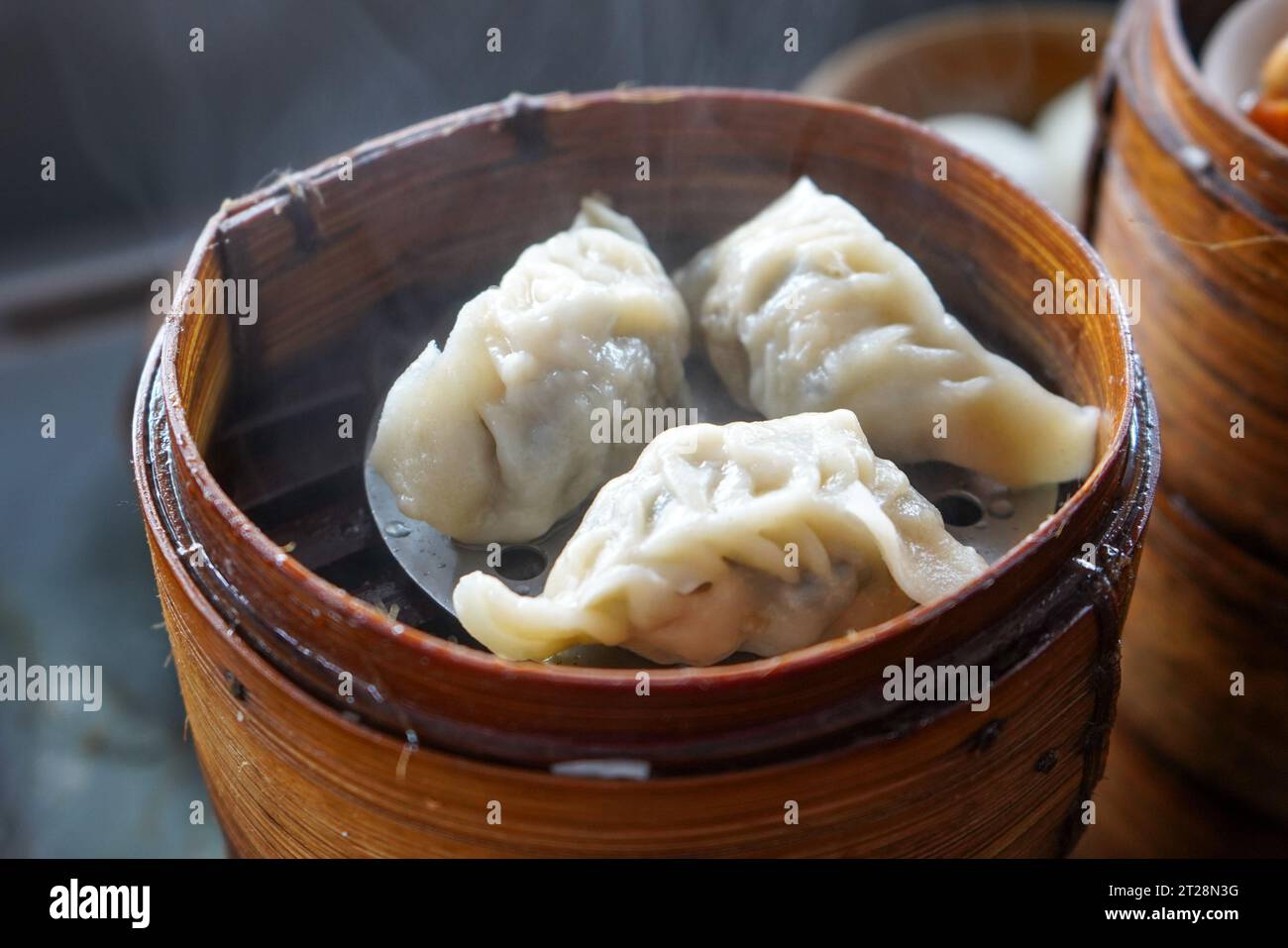 Dim sum container hi-res stock photography and images - Alamy