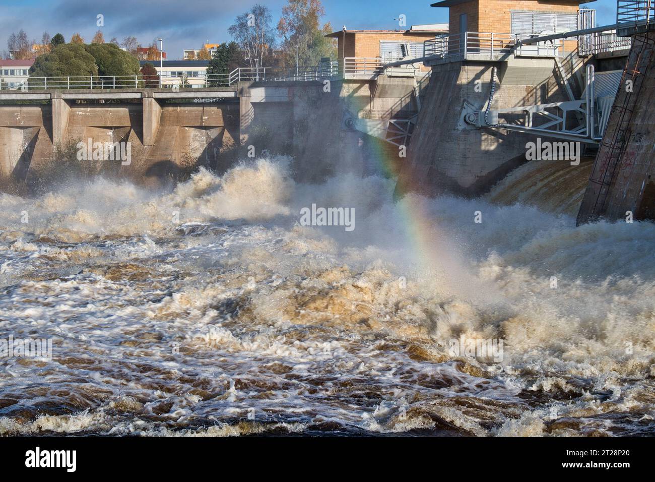 Dam overflow hi-res stock photography and images - Alamy