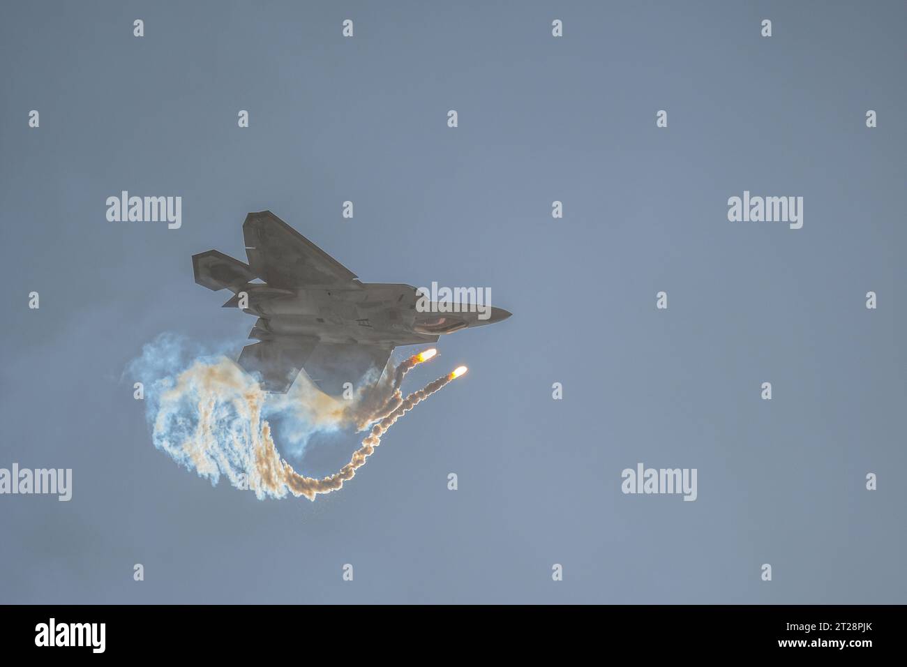 Usaf f 22 hi-res stock photography and images - Alamy