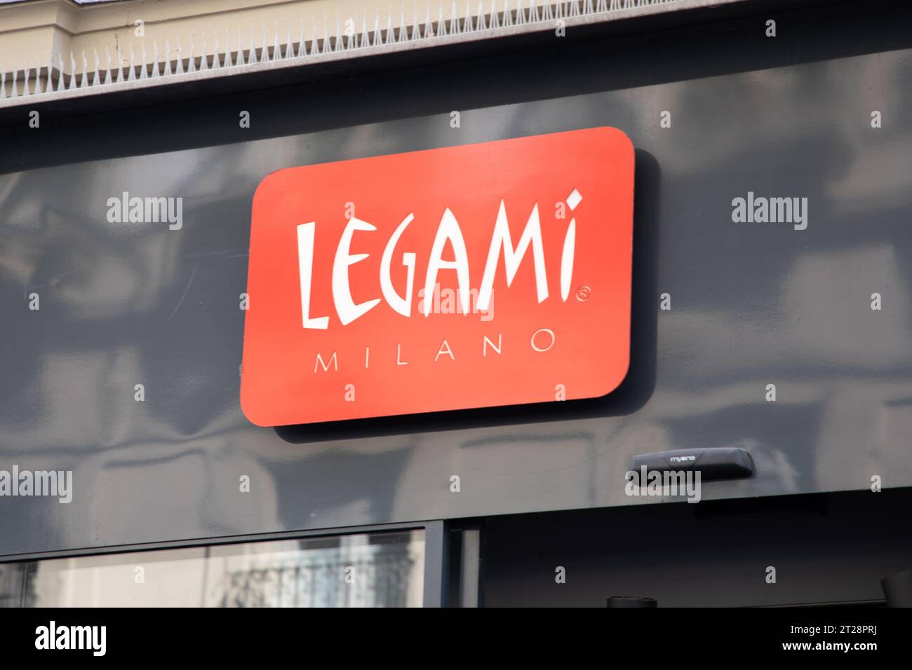 Hi logo design hi-res stock photography and images - Alamy