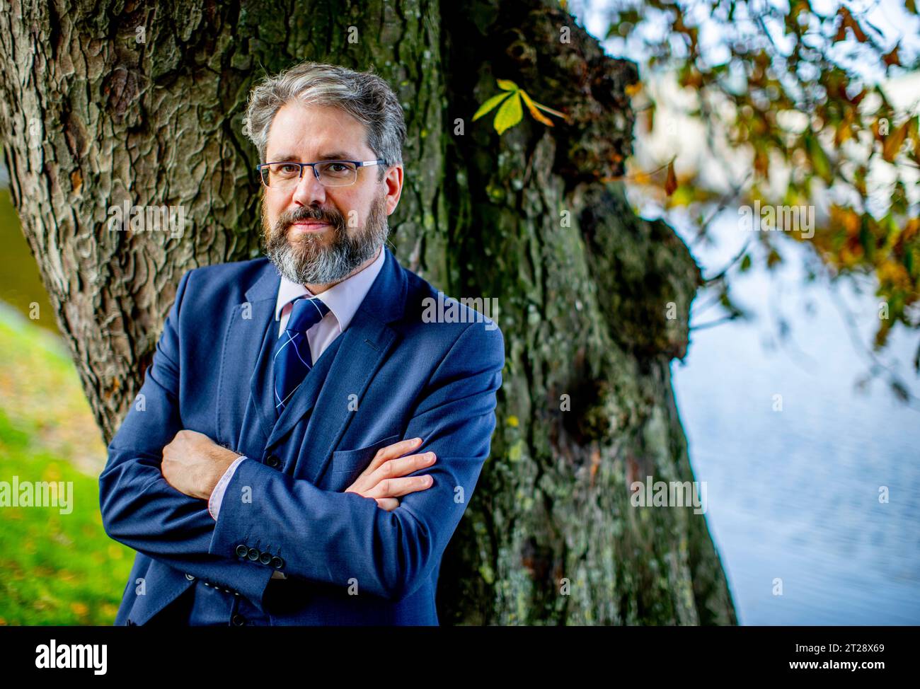 Eliot Higgins, founder of Bellingcat, is awarded the international ...