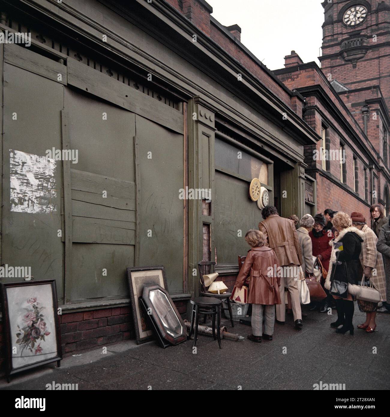 Lock-up shops and second-hand stalls next Sneinton Market and Victoria ...