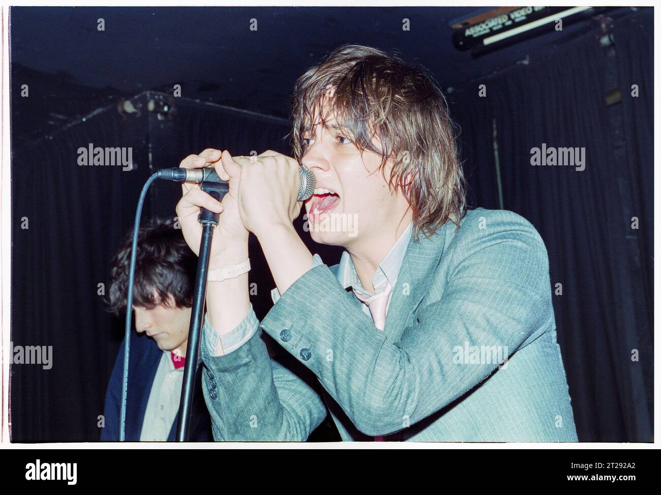 The strokes band 2001 hi-res stock photography and images - Alamy