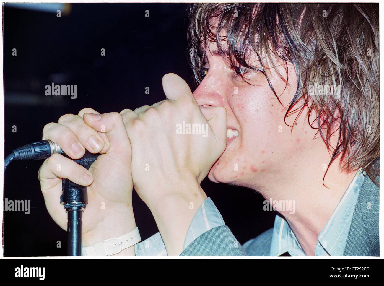The strokes band 2001 hi-res stock photography and images - Alamy