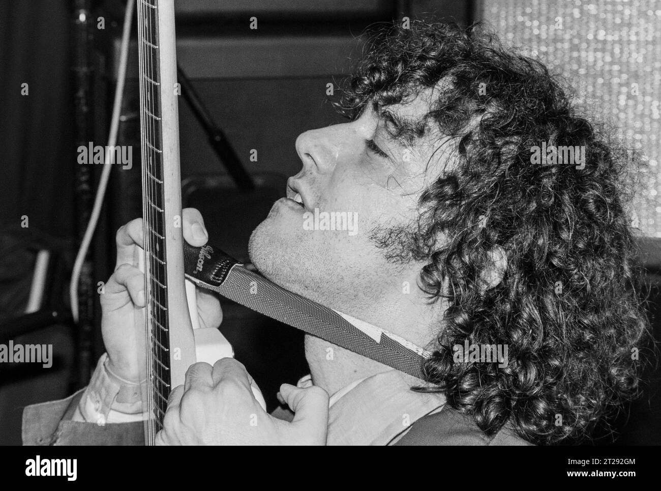 The strokes band 2001 hi-res stock photography and images - Alamy