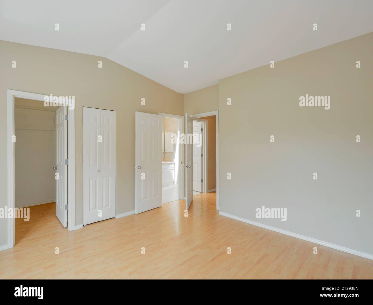 Modern residential empty bedroom interior Stock Photo - Alamy