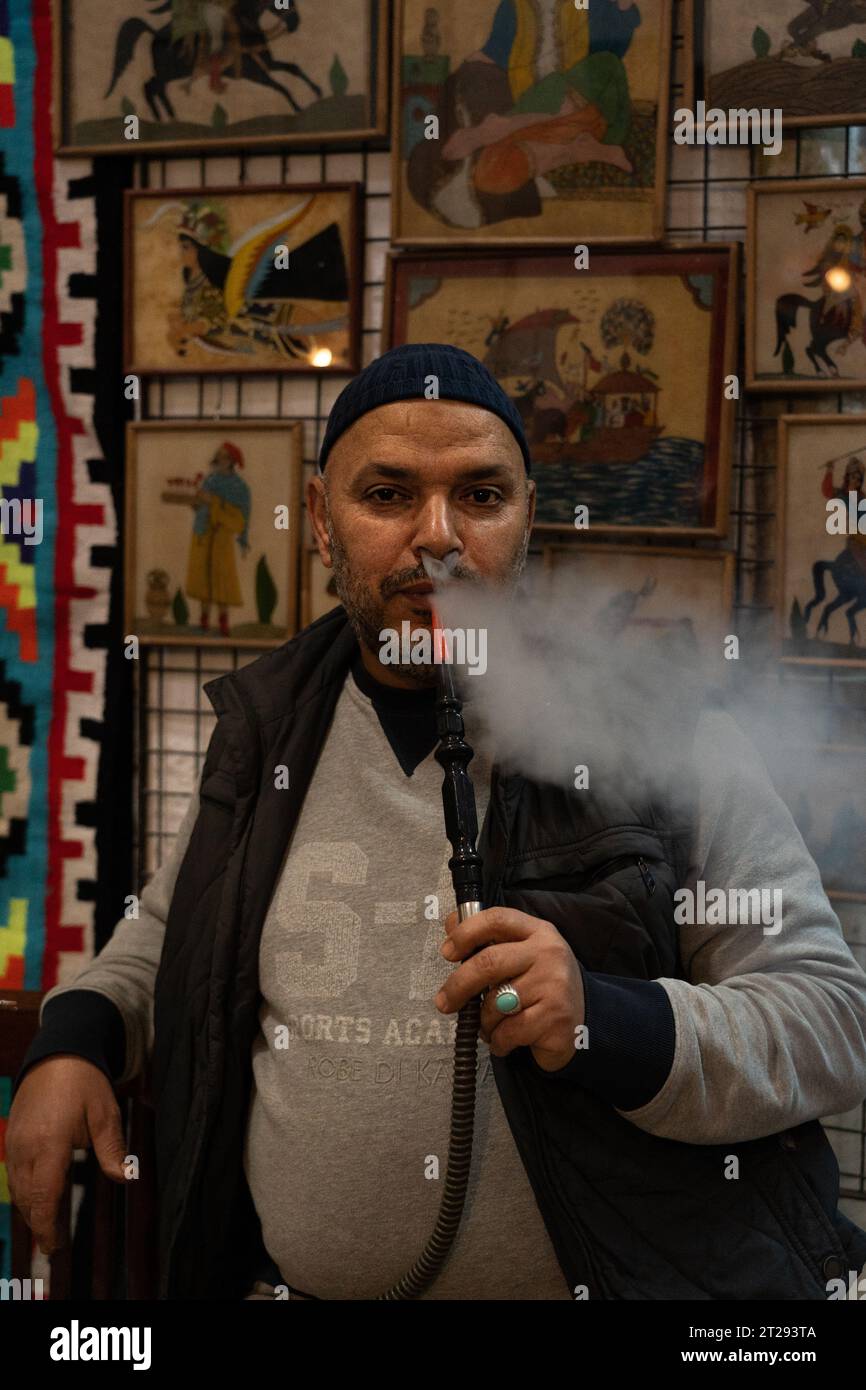 North african man smoking hookah hi-res stock photography and images - Alamy