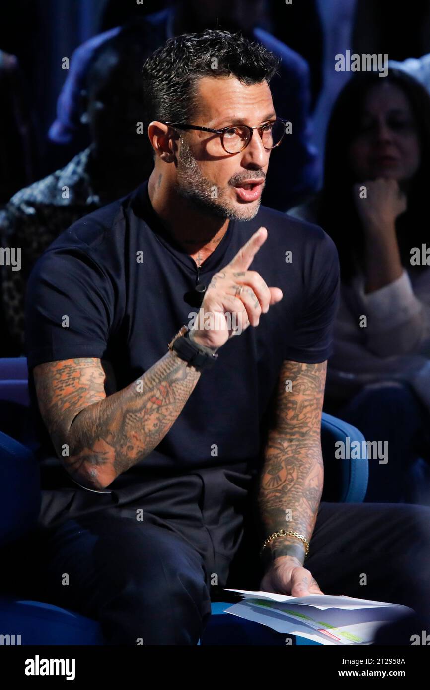 Avanti popolo hi-res stock photography and images - Alamy