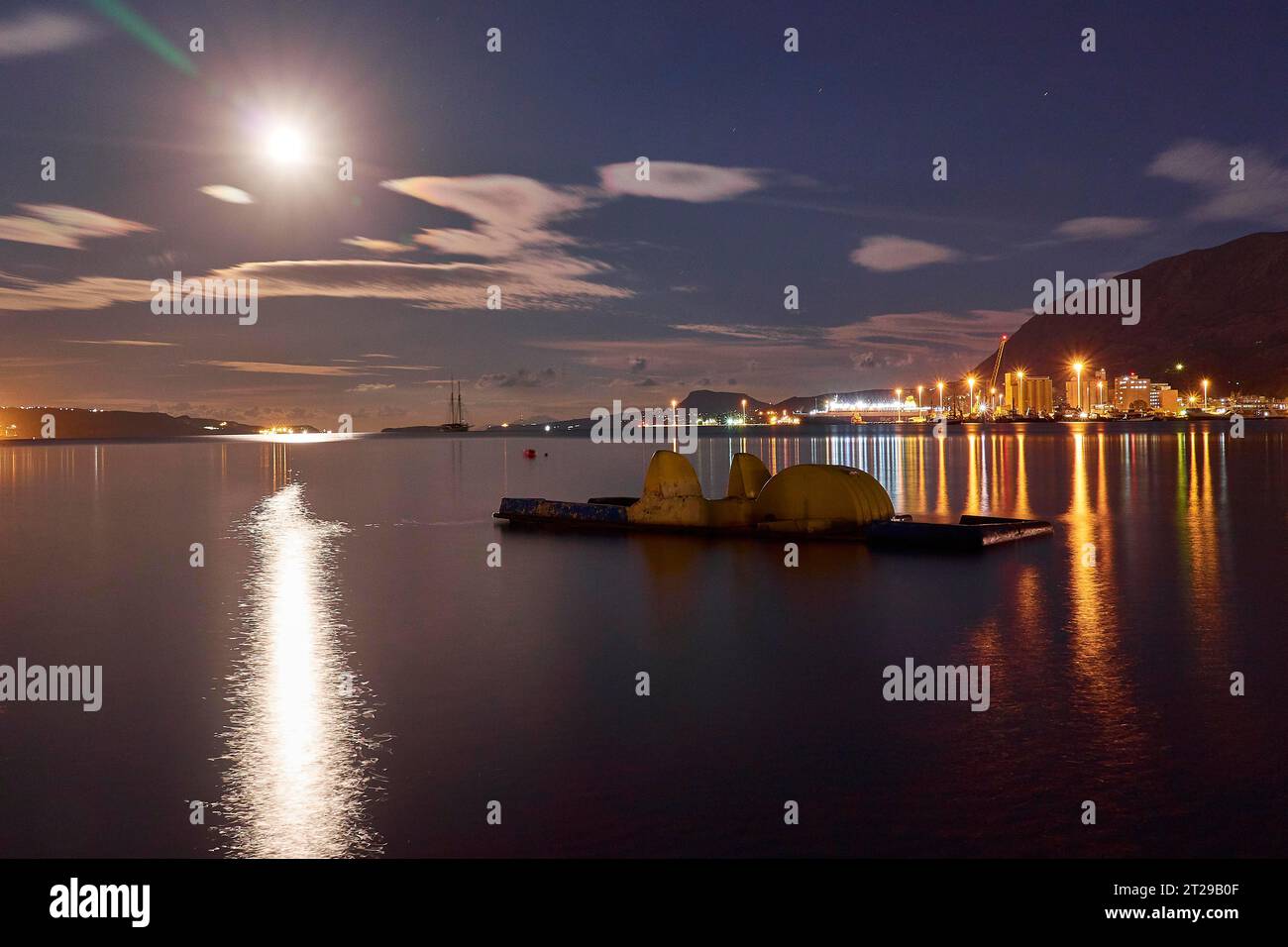Full moon over Souda, moonlight on the water, pontoon, harbour, ship ...