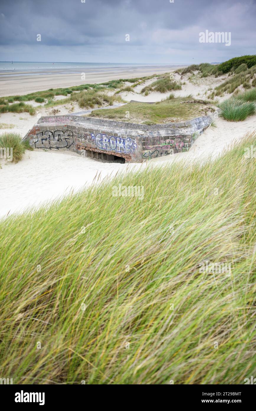 Bunkers hauts hi-res stock photography and images - Alamy
