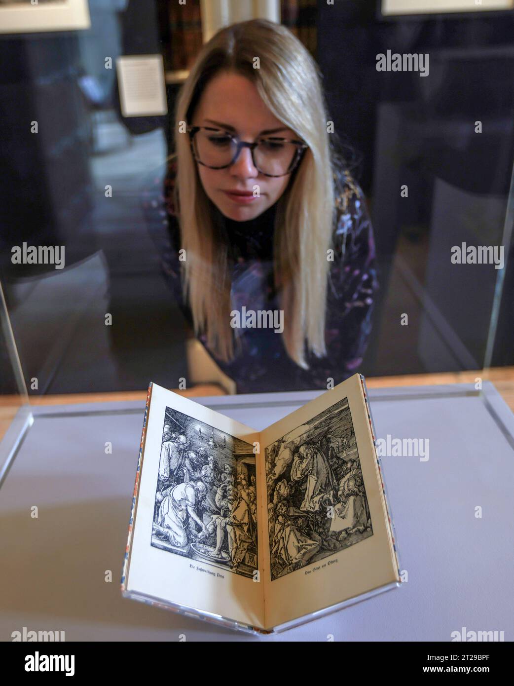 16th century woodcuts books hi-res stock photography and images - Alamy