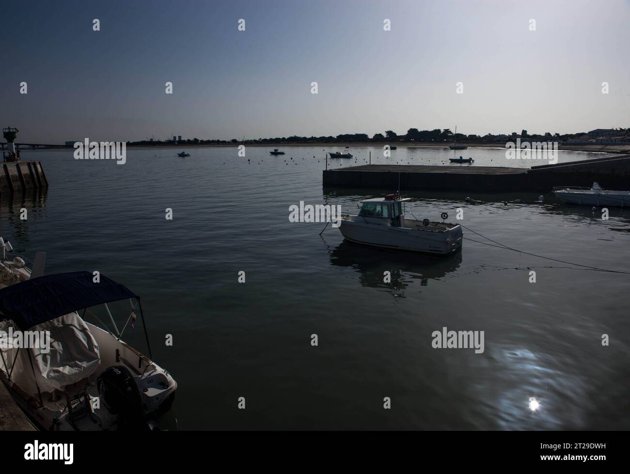 Tiny port of Rivedoux-Plage, Ile de Re SW France Stock Photo - Alamy