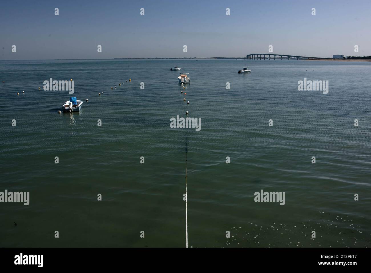 Tiny port of Rivedoux-Plage, Ile de Re SW France Stock Photo - Alamy