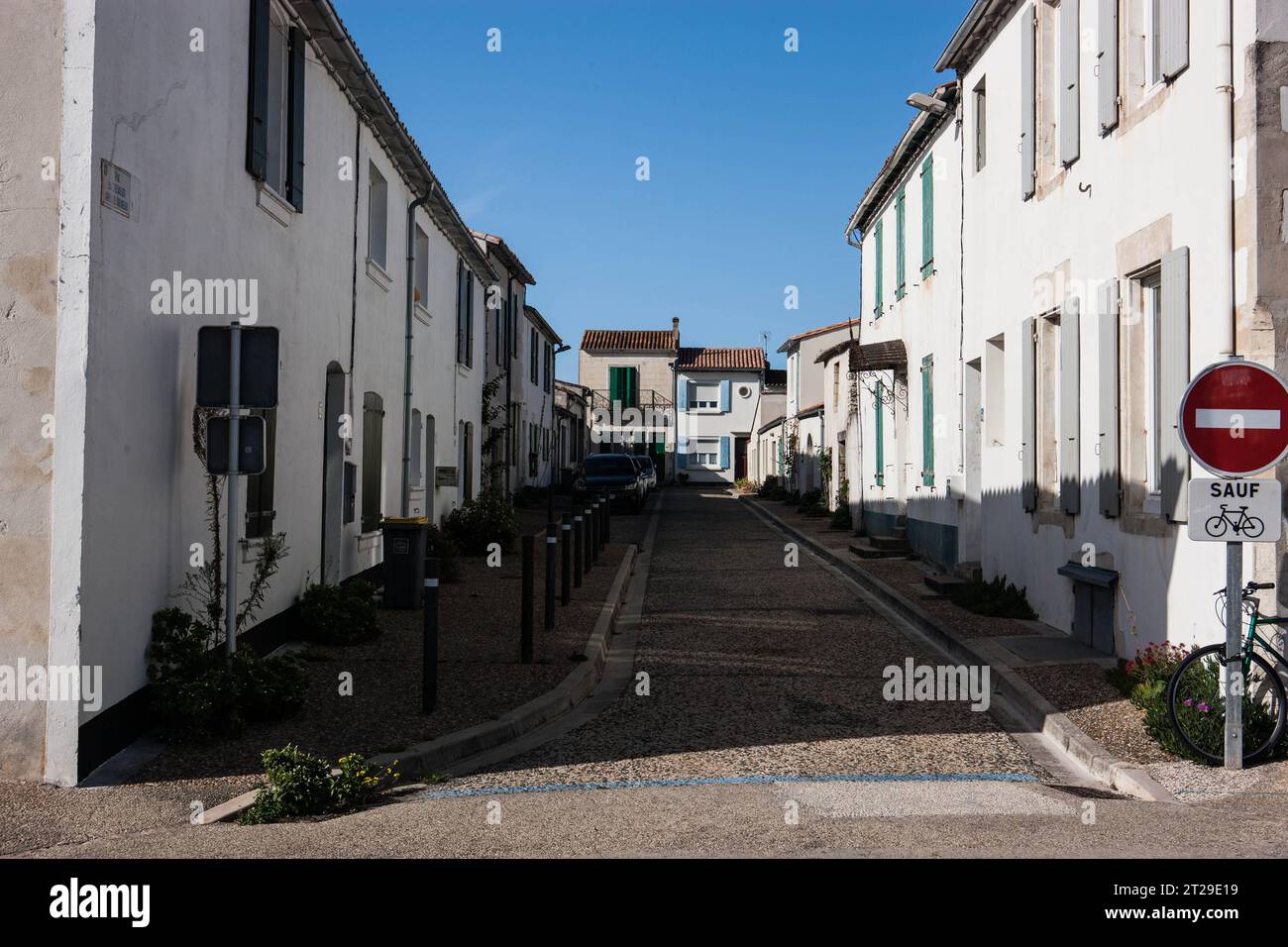 Tiny island village streets, Rivedoux-Plage, Ile de Re Stock Photo - Alamy