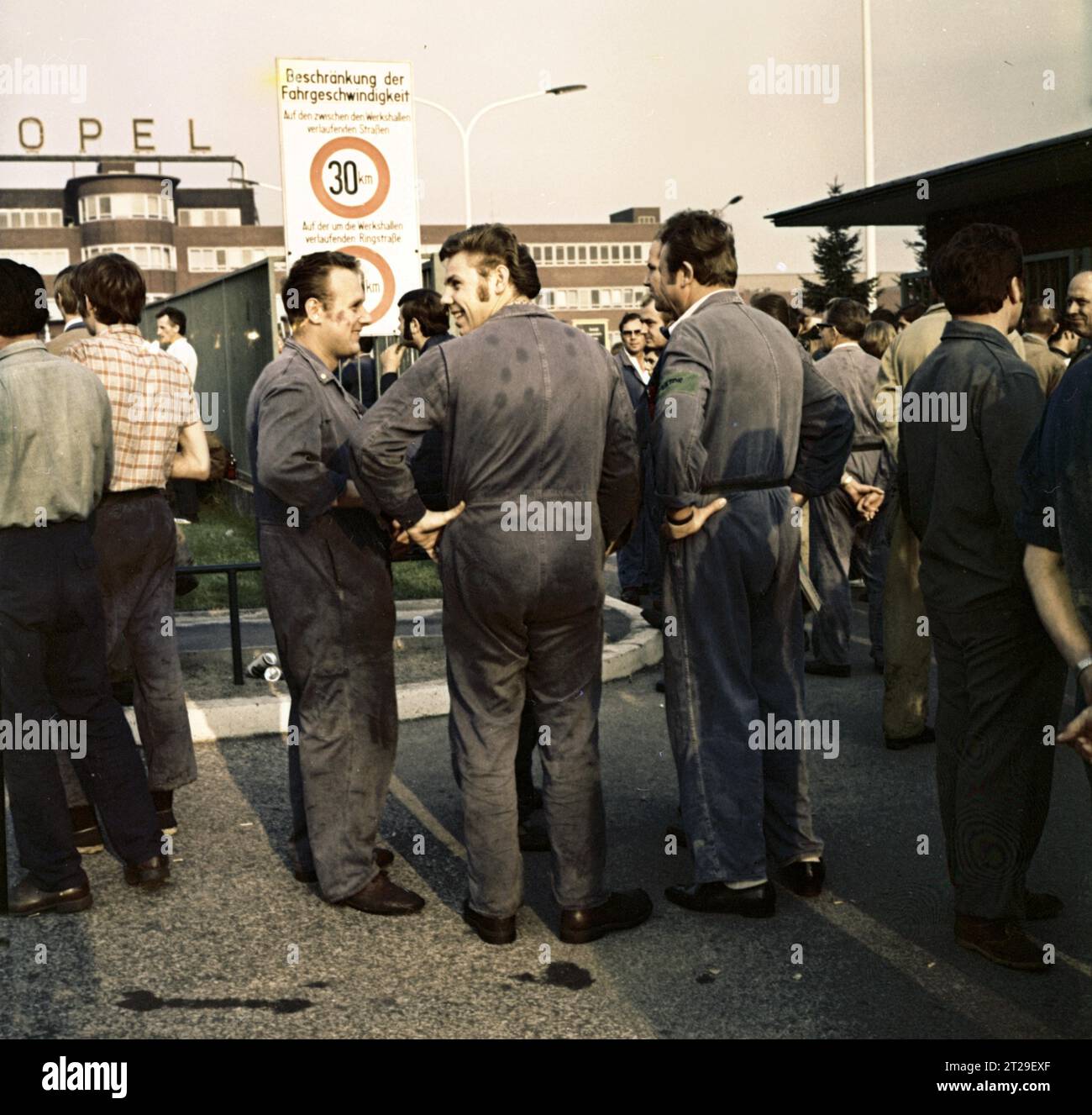 DEU, Germany: The historical colour photos from the times of the 1970s ...