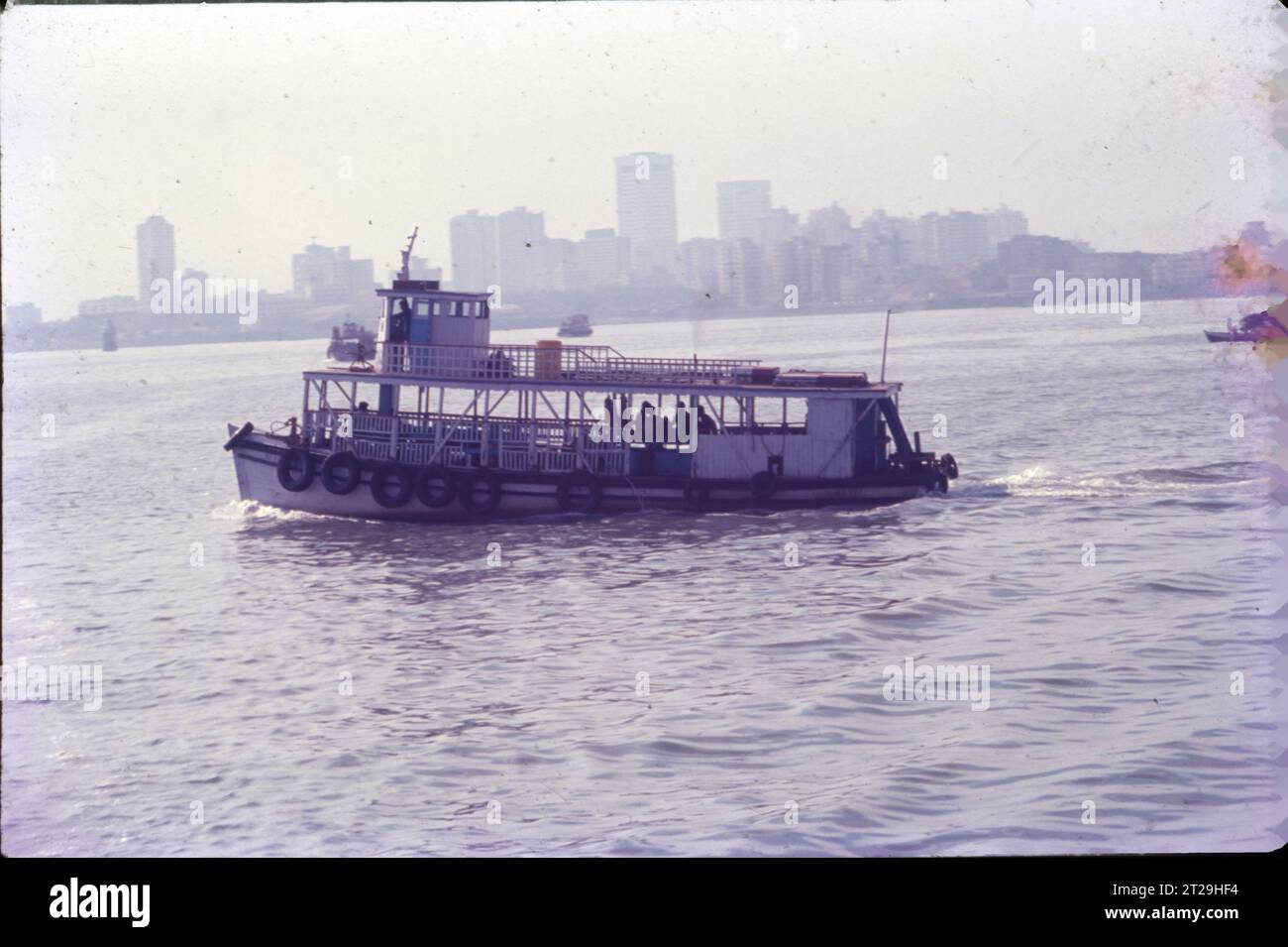 Off bombay coast hi-res stock photography and images - Alamy