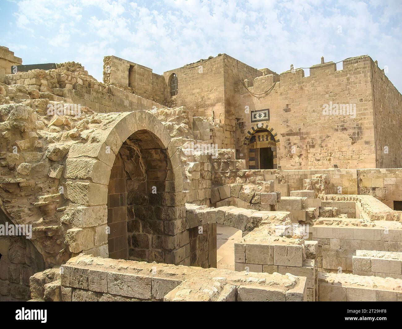 Aleppo's citadel (from before Stock Photo - Alamy