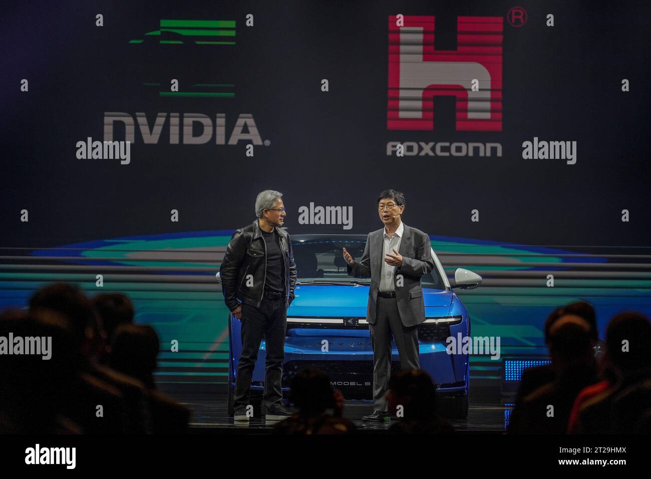Taipei, Taiwan. 18th Oct, 2023. Jensen Huang (L ), NVIDIA president ...