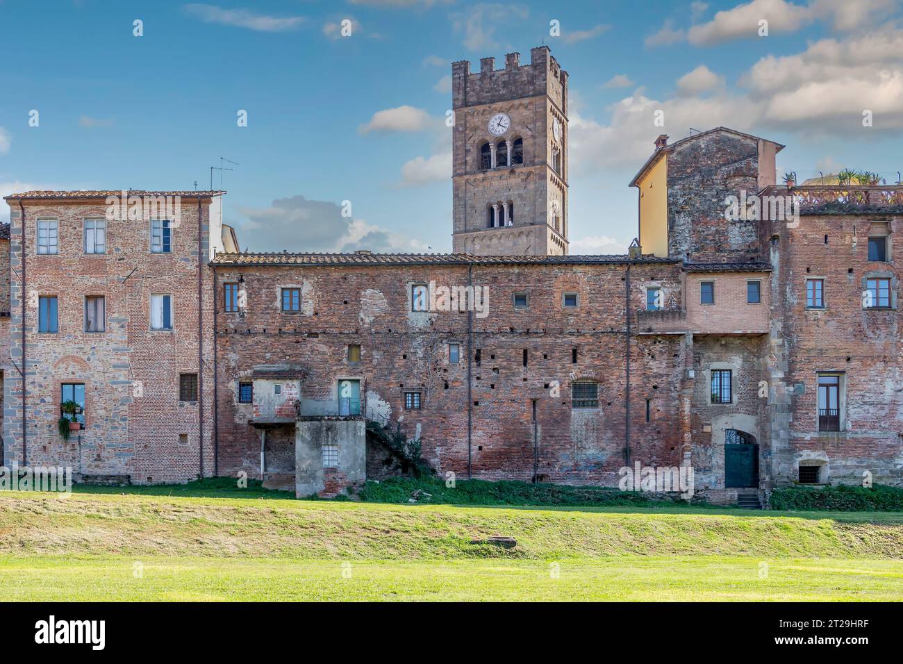 Historic center of altopascio hi-res stock photography and images - Alamy