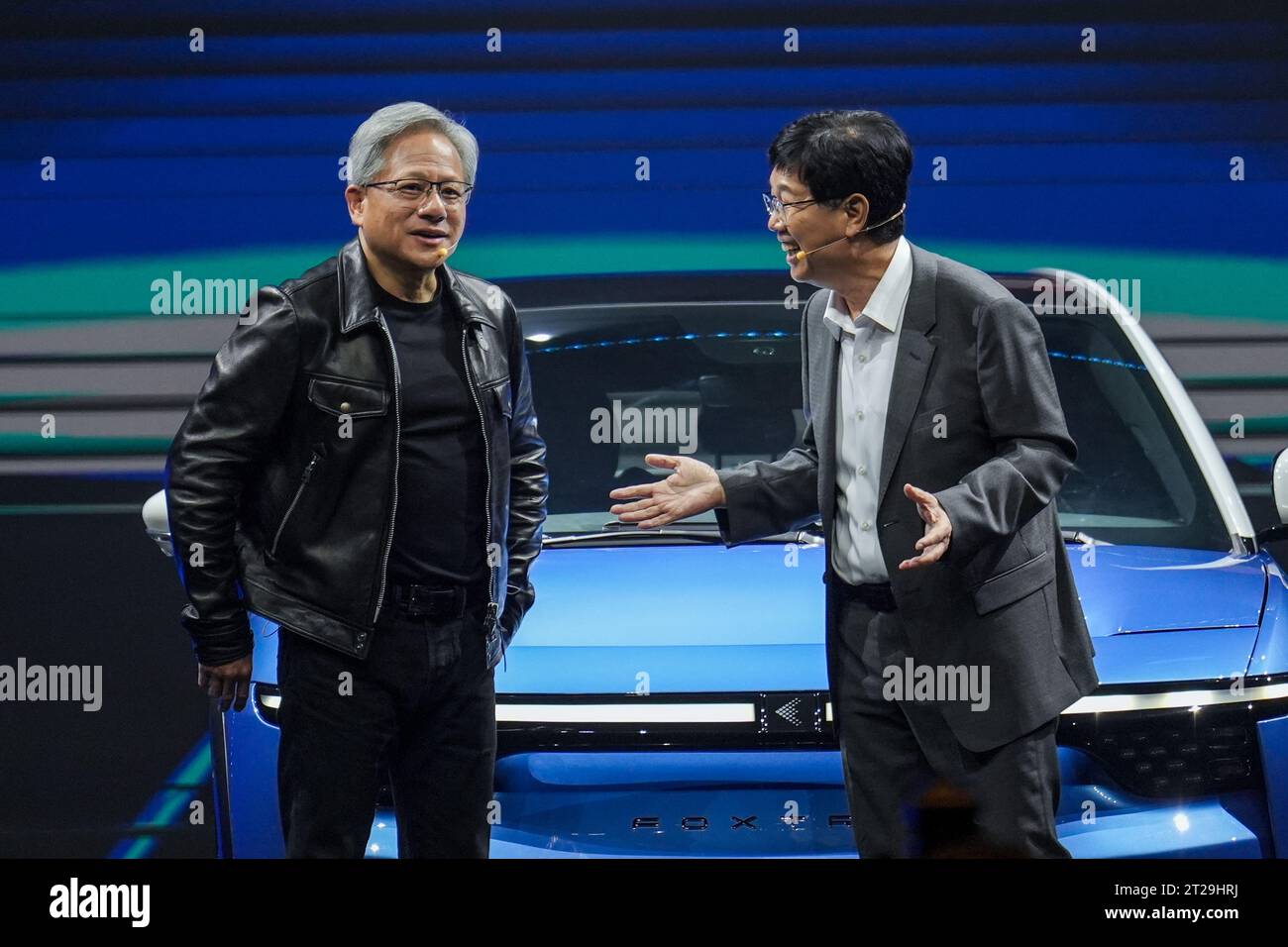 Taipei, Taiwan. 18th Oct, 2023. Jensen Huang (L ), NVIDIA president ...