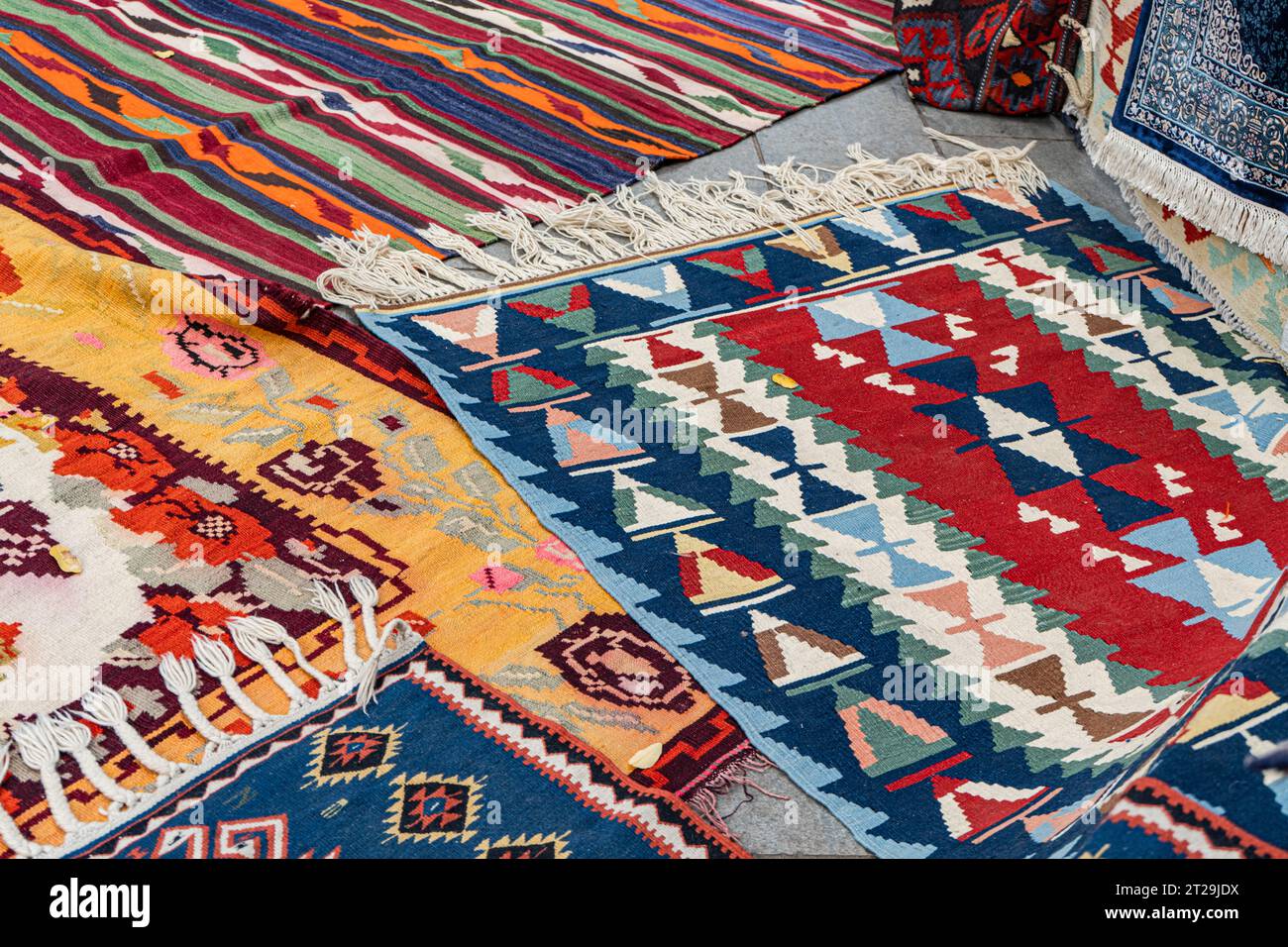 Colorful handmade carpets hi-res stock photography and images - Alamy