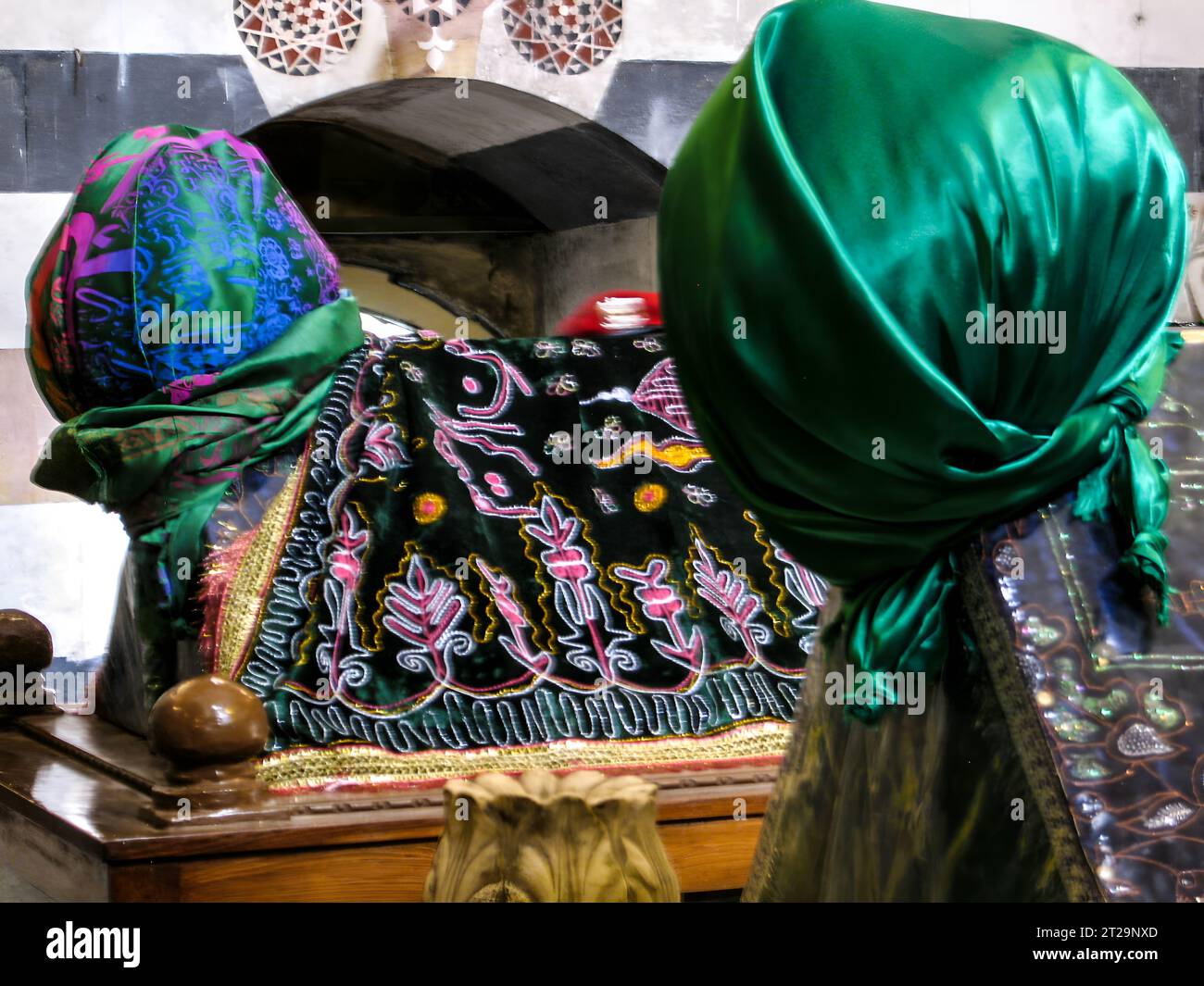 Damascus mausoleum saladin syria hi-res stock photography and images ...