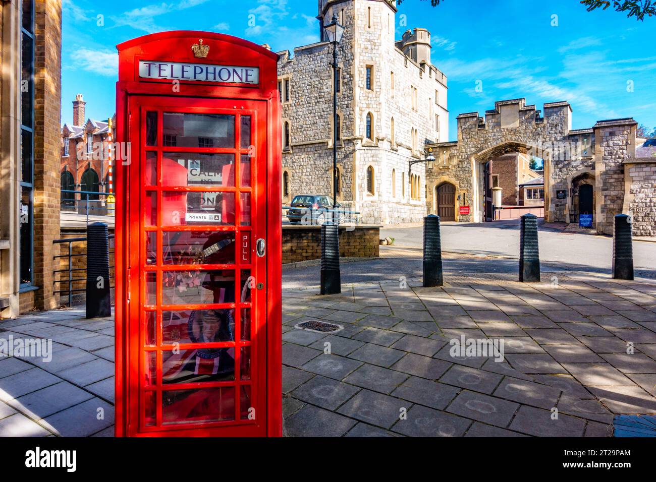 Box stands hi-res stock photography and images - Alamy