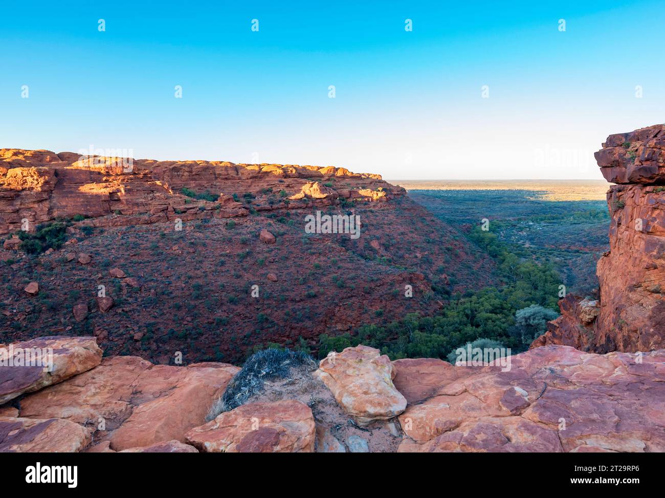 Top of the rim walk northern territory hi-res stock photography and ...