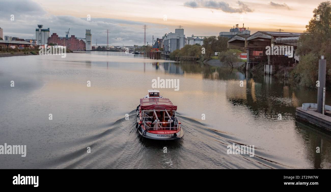 Hamburg, Germany. 16th Oct, 2023. A harbor launch sails across the ...