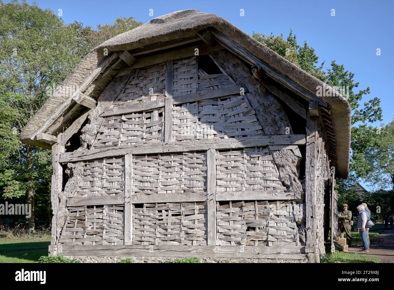 Wattle and daub england hi-res stock photography and images - Alamy