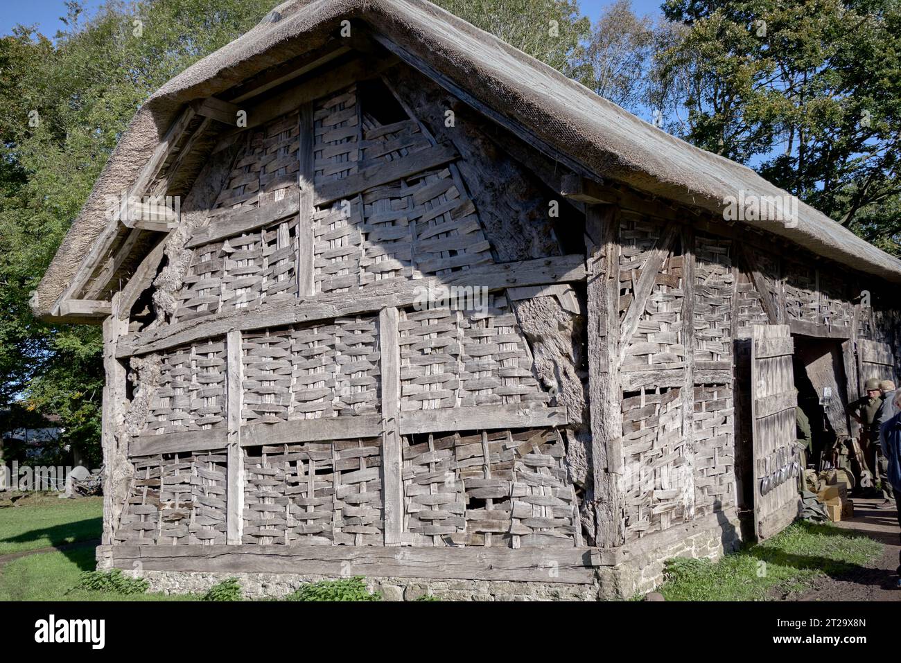 Wattle and daub england hi-res stock photography and images - Alamy
