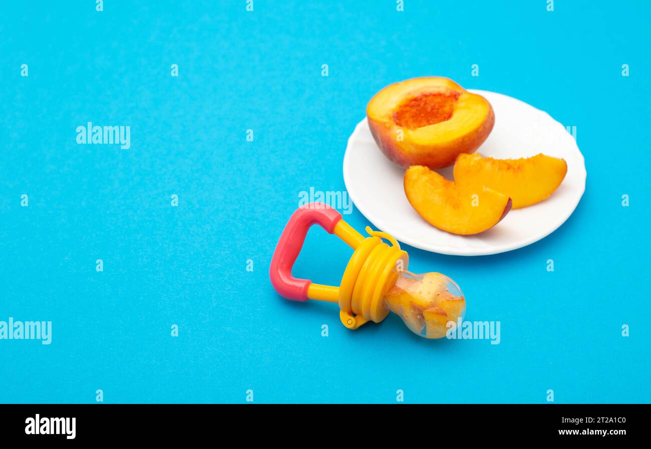 Chewing reflex hi-res stock photography and images - Alamy