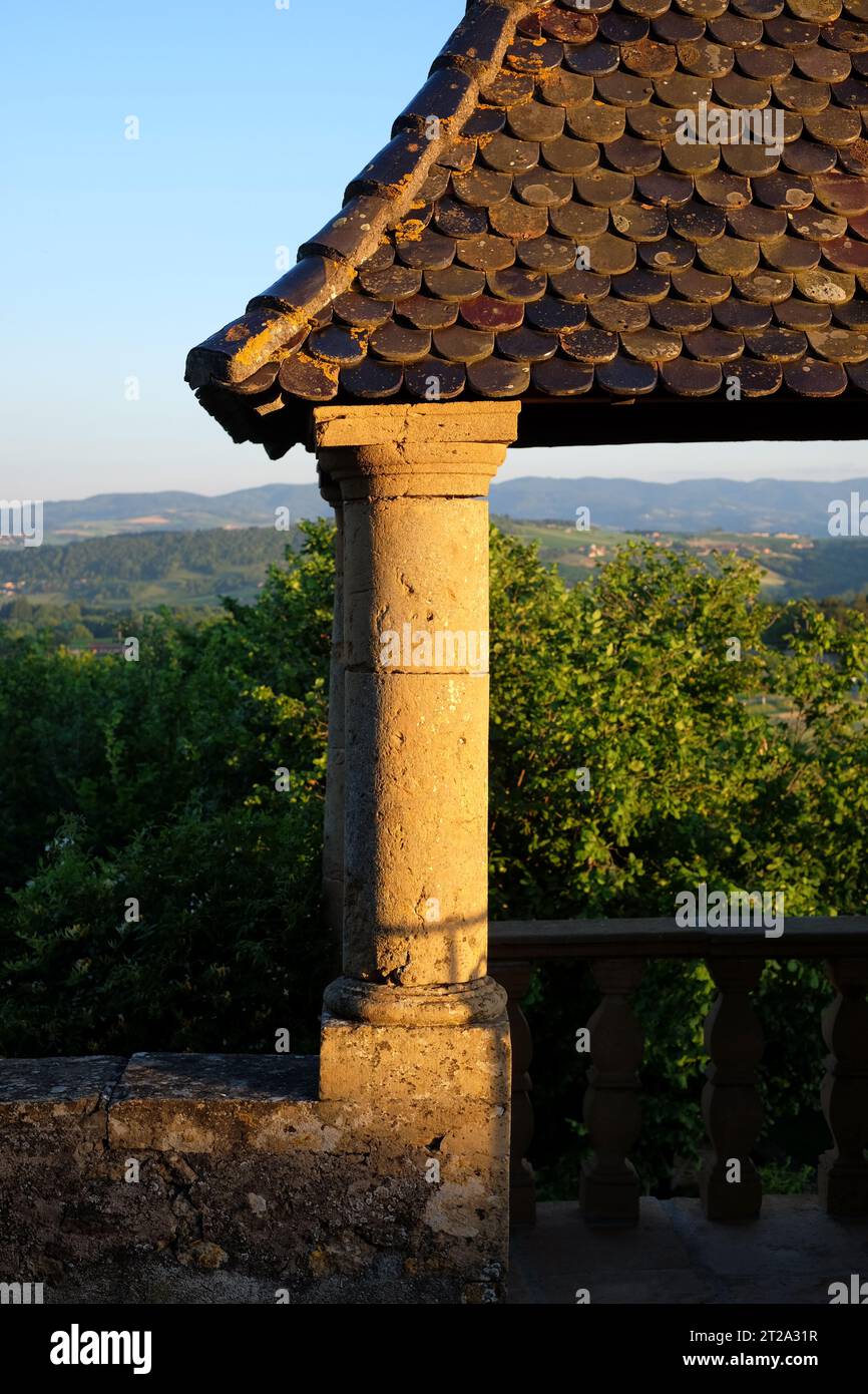 Bullnose tiles hi-res stock photography and images - Alamy