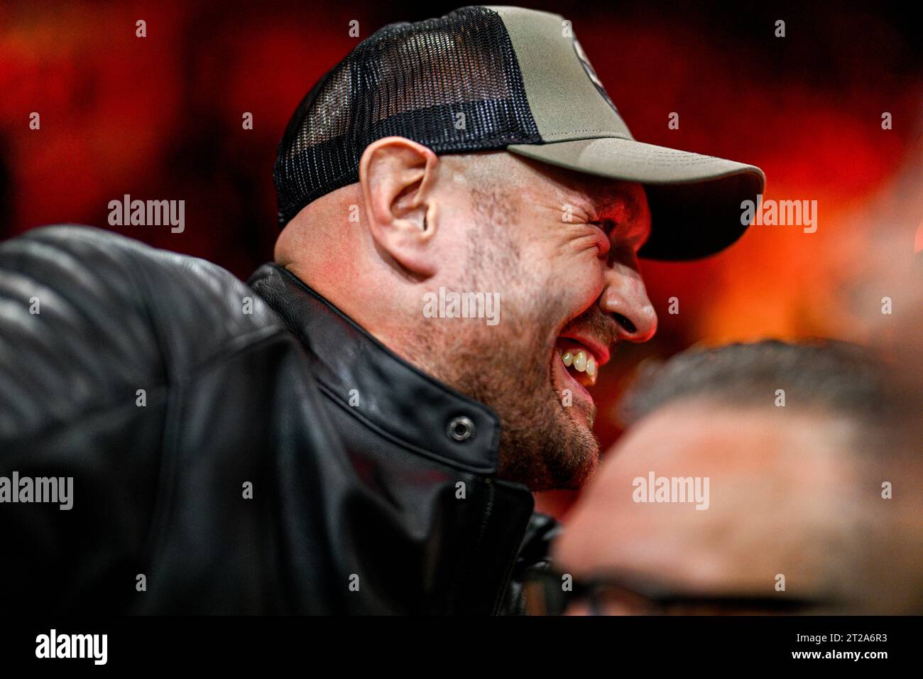 Ksi vs tommy fury hi-res stock photography and images - Alamy