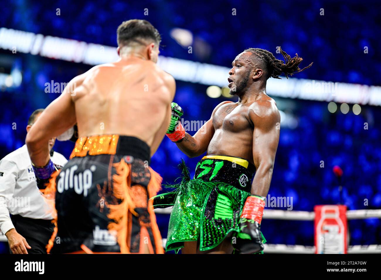 Prime card boxing hi-res stock photography and images - Alamy