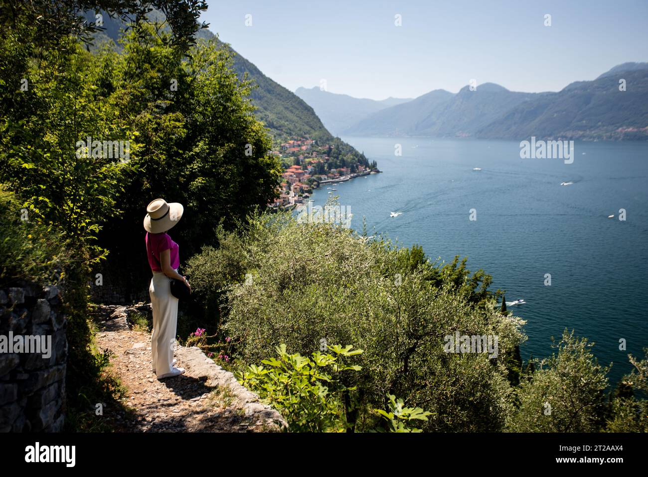 Sightseeing in Lake Como, Italy Stock Photo - Alamy