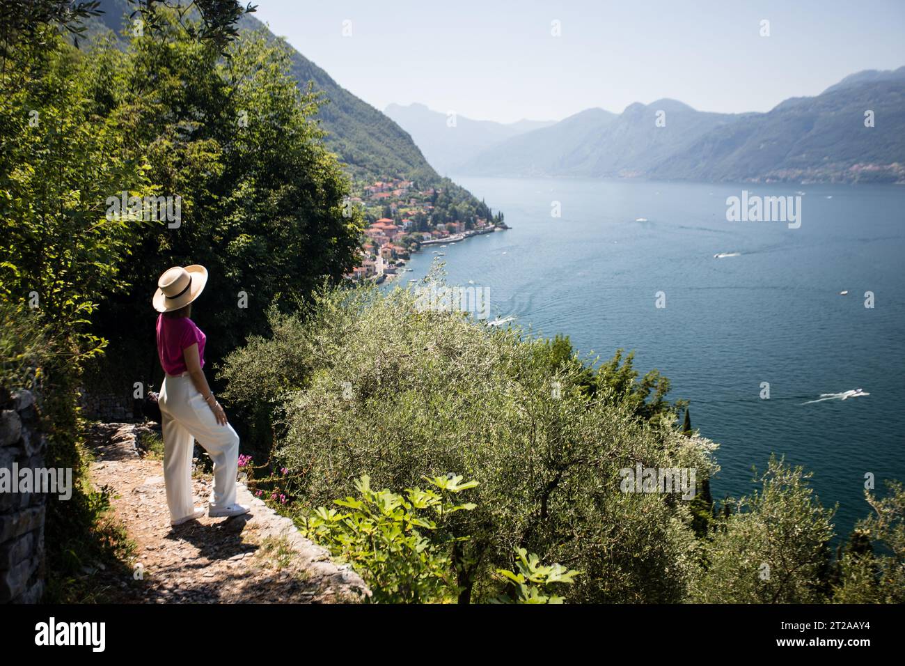 Sightseeing in Lake Como, Italy Stock Photo - Alamy