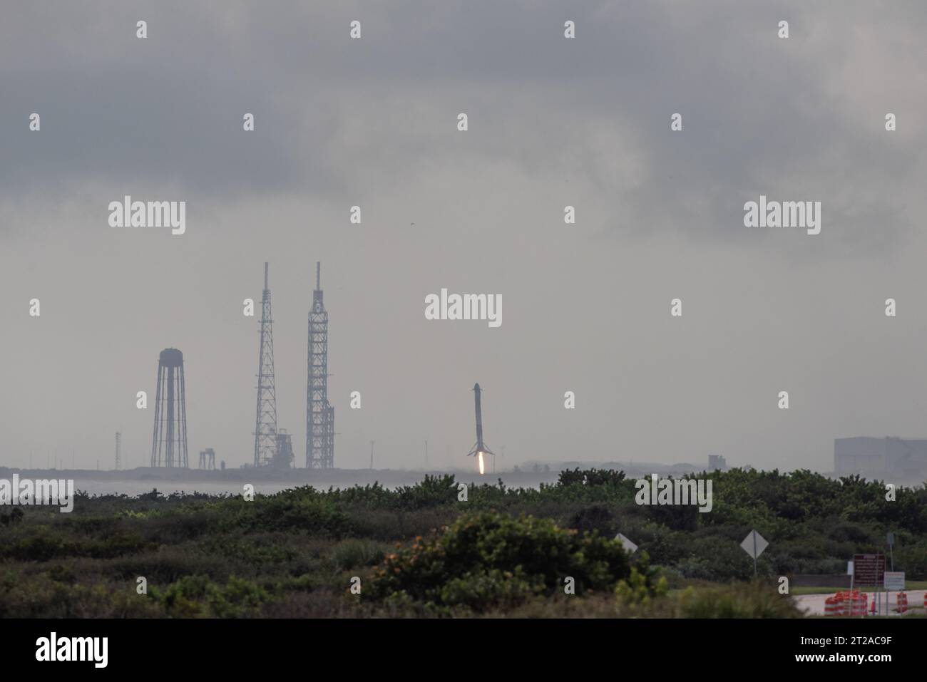 Psyche Liftoff. NASA’s Psyche spacecraft, atop a SpaceX Falcon Heavy ...