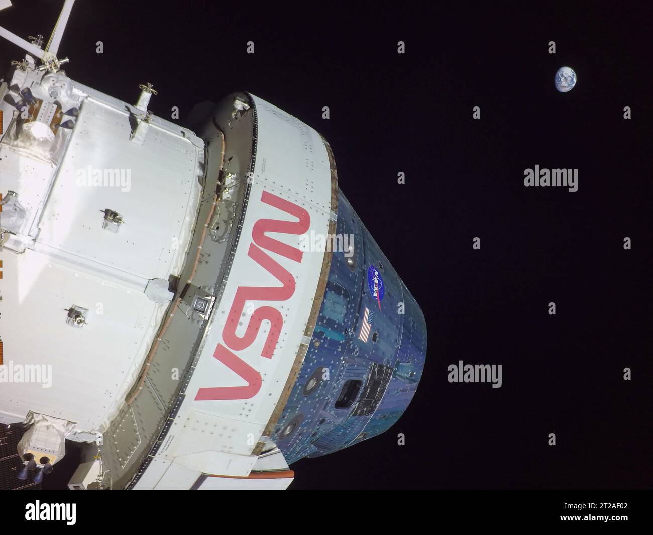 The SpaceX Falcon 9 rocket carrying the Dragon cargo spacecraft lifted ...