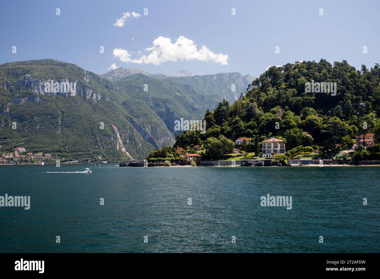 Sightseeing in Lake Como, Italy Stock Photo - Alamy