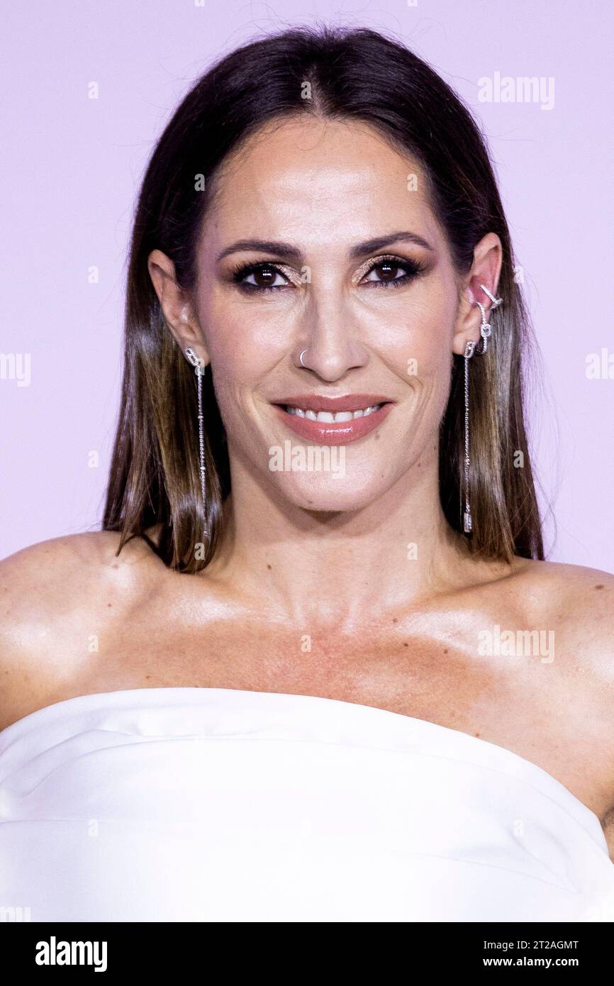 Elle cancer ball photocall hi-res stock photography and images - Alamy