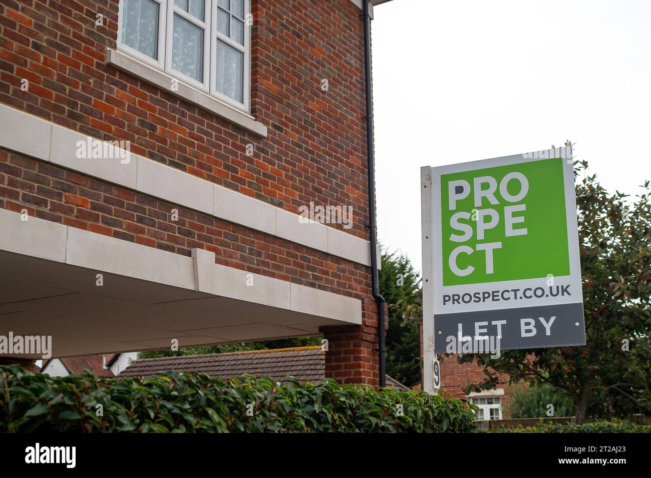 Rightmove sign hi-res stock photography and images - Alamy