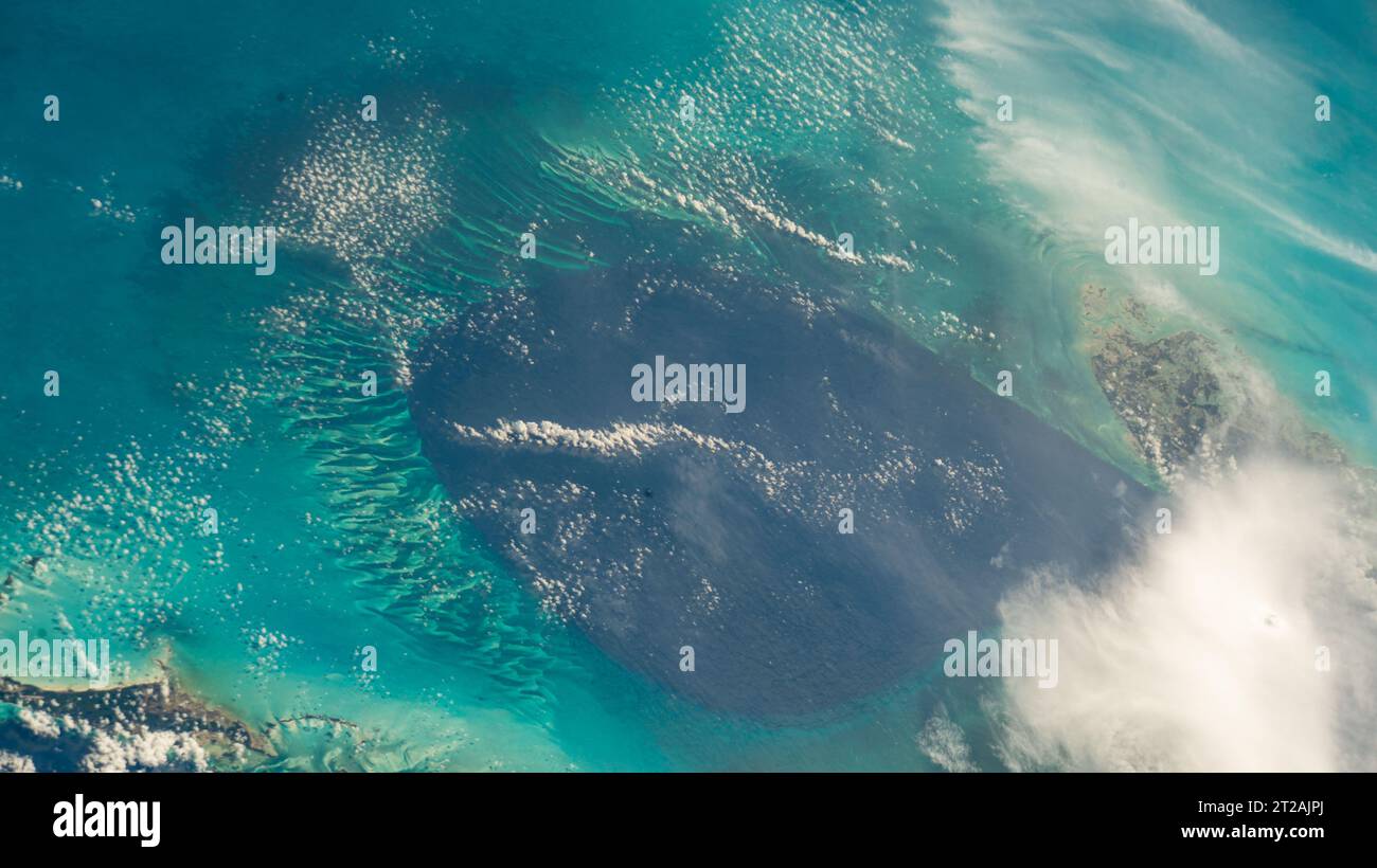 A portion of The Bahamas in the Atlantic Ocean southeast of Florida is ...