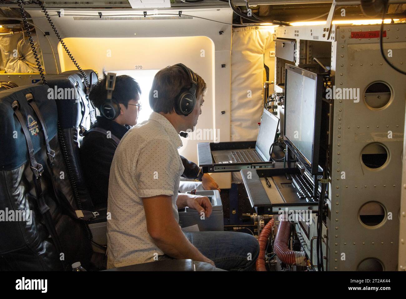 . NASA Armstrong’s Student Airborne Research Program celebrates 15 ...