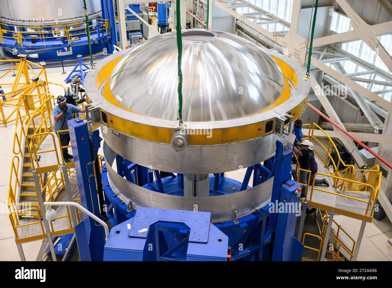 Liquid oxygen tank structural test hi-res stock photography and images ...