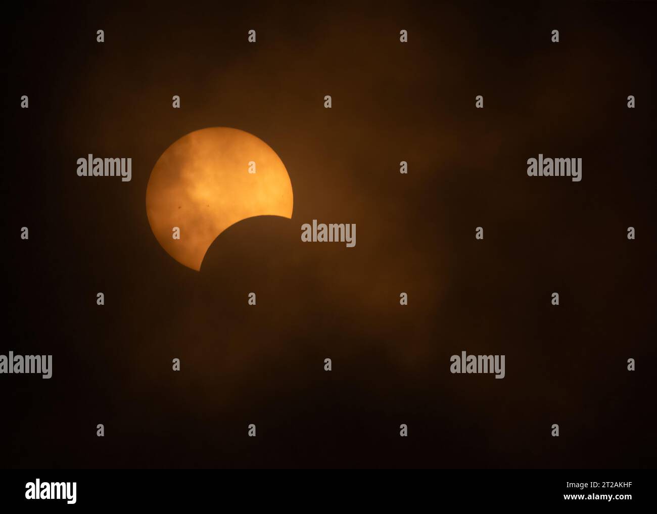 Partial Annular Solar Eclipse - October 14, 2023, Kanata, Ontario ...