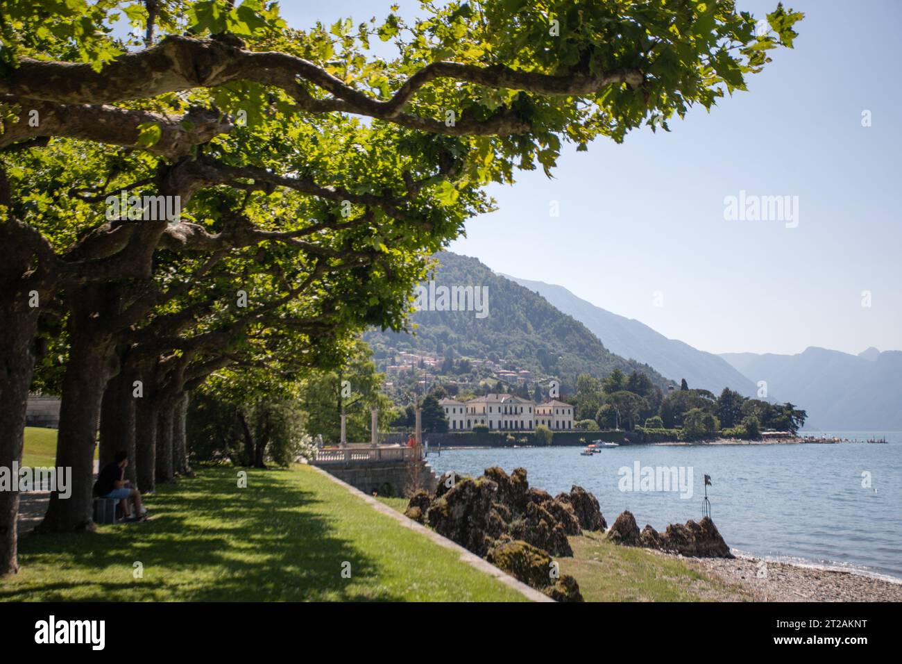 Sightseeing in Lake Como, Italy Stock Photo - Alamy