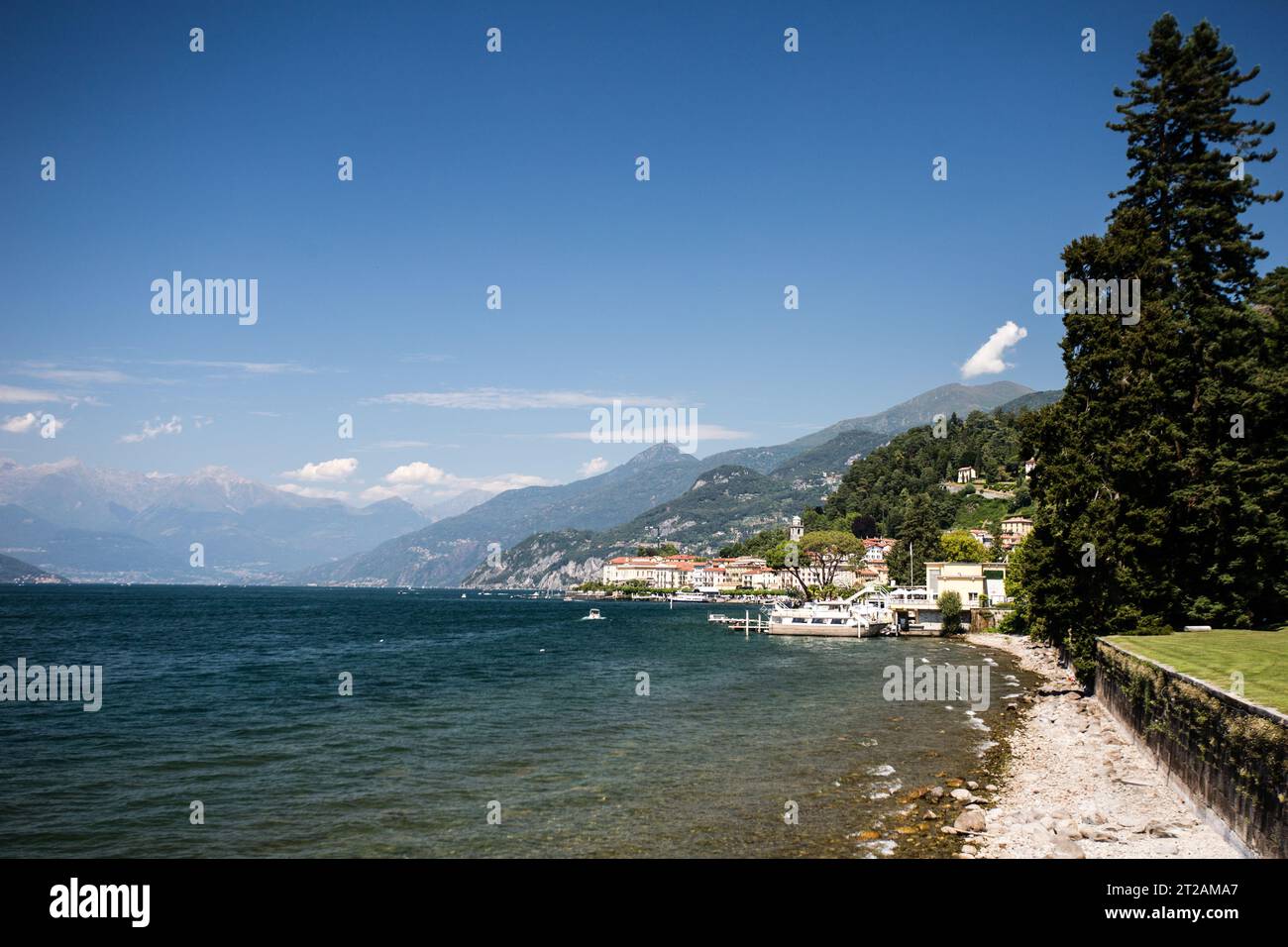 Sightseeing in Lake Como, Italy Stock Photo - Alamy