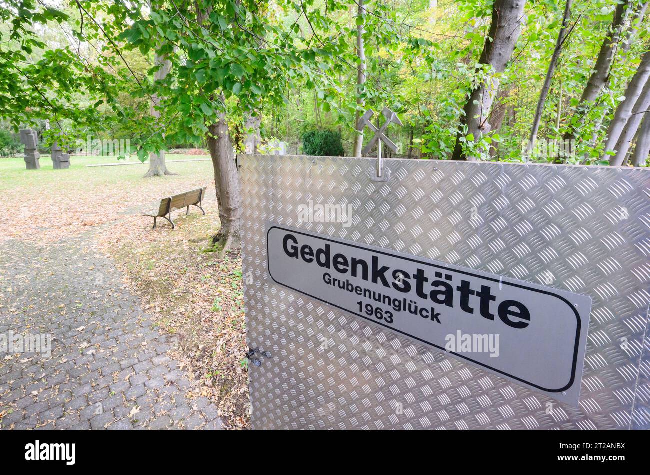 Lengede, Germany. 16th Oct, 2023. The memorial site for the Lengede ...