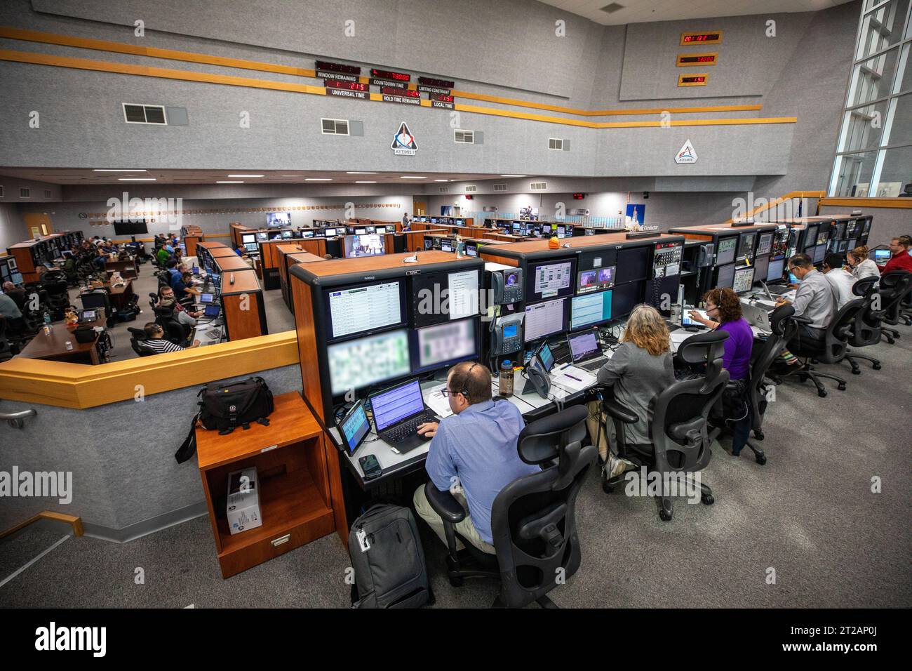 NASA and Jacobs engineers rehearse the Artemis II launch inside the ...